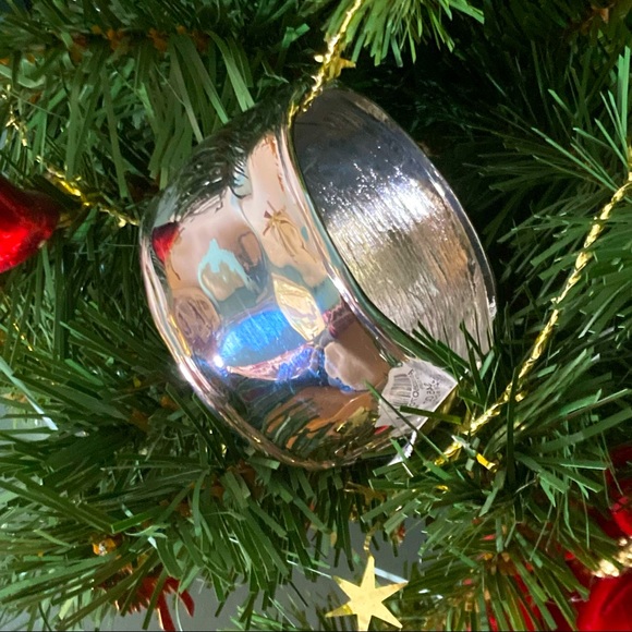 Chico's | Jewelry | Chicos Jenita Silvertone Hammered High Polish Oval ...